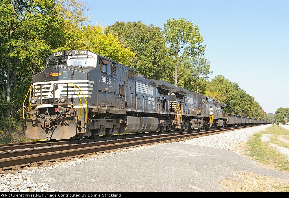 NS 69J sitting at Norris Yard